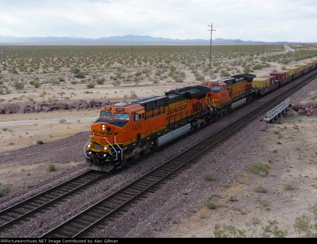 BNSF 7474 West With Stacks